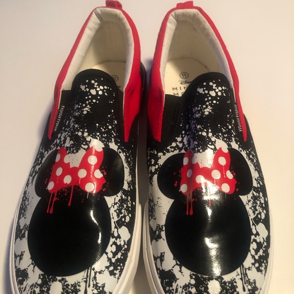 Disney | Shoes | Disney Nwot Minnie Mouse Slip On Canvas Sneakers ...